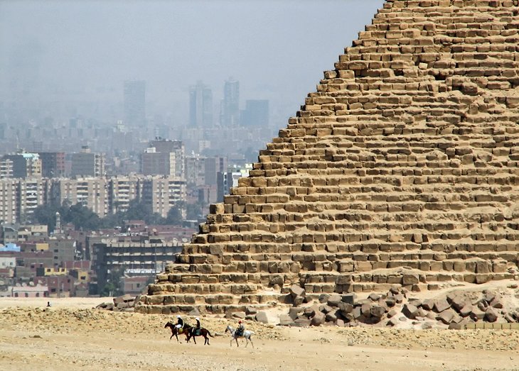 Pyramids of Giza: Attractions, Tips & Tours | PlanetWare - 开云体育官网登录平台下载安装